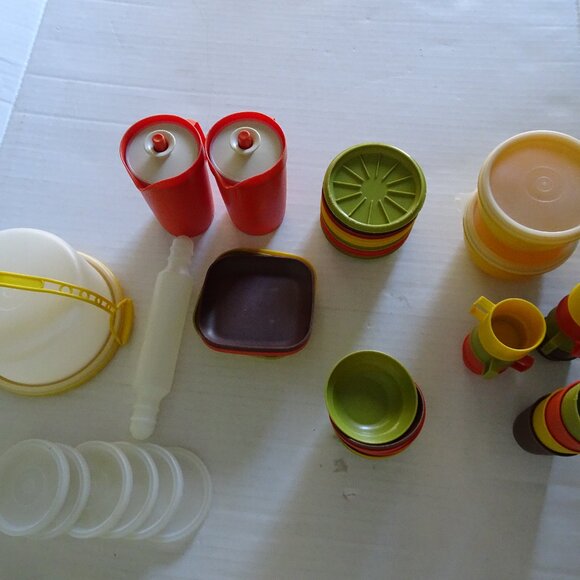 Tupperware | Toys | Tupperware Mini Childrens Play Dish Set Serving Set ...